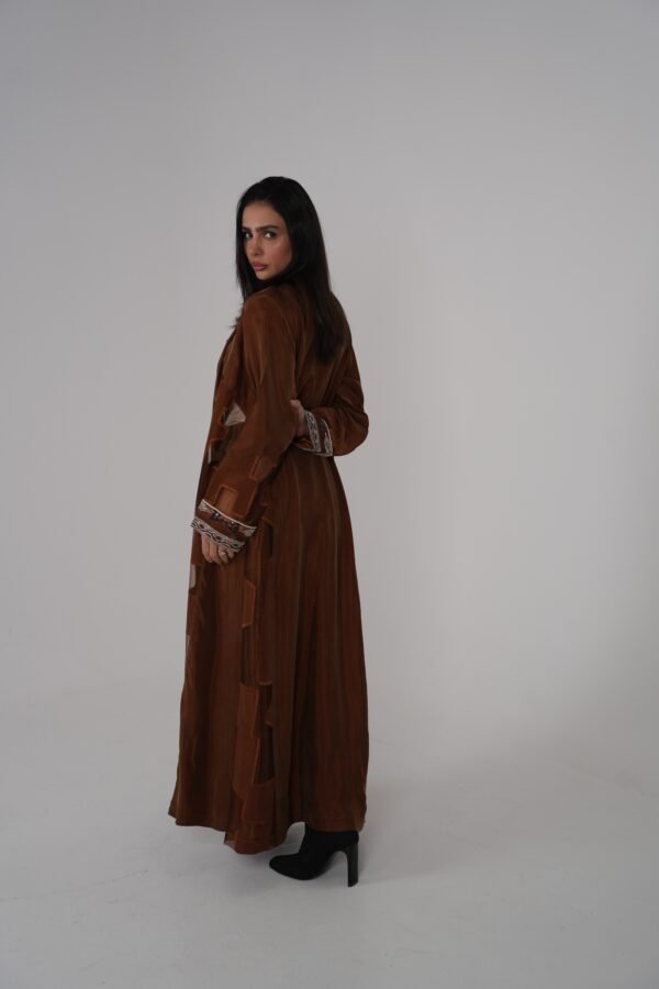 عباية حرير بيور x جازار – TALEEN COLLECTION